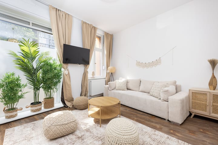 Satori Apartment Near Schönhauser Allee, Mauerpark - Berlijn