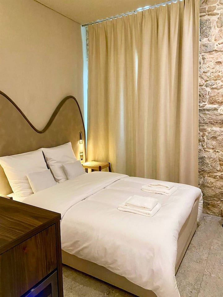 Double Room 10 With Private Bathroom - Nice