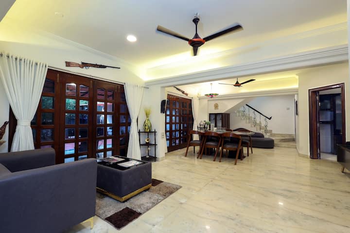 5br Corporate Retreat With Pool Table & Garden/bbq - Mumbai
