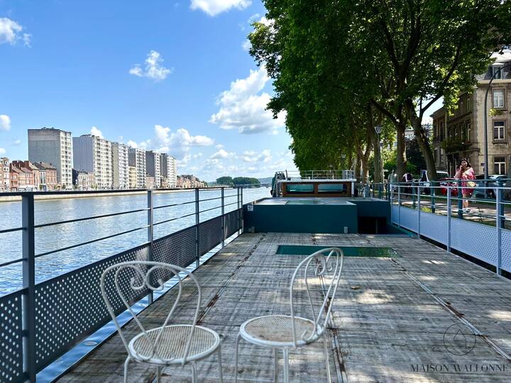 La Péniche Santa Cruz - Sur La Meuse - Liège