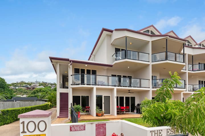 Beachfront Bliss On Esplanade - Townsville