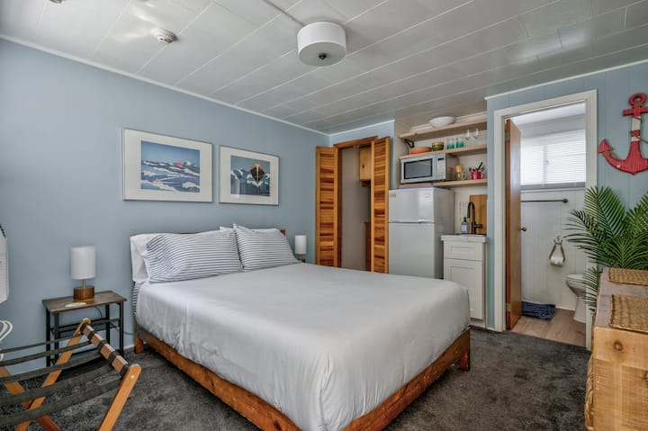 Fire Island Escape, Steps To The Beach! - Fire Island, NY