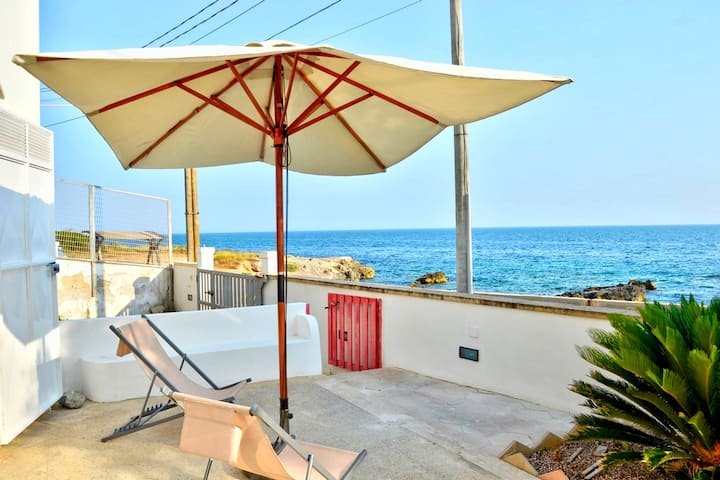Casa Fronte A Lido Marini Con Patio Esterno - Ugento