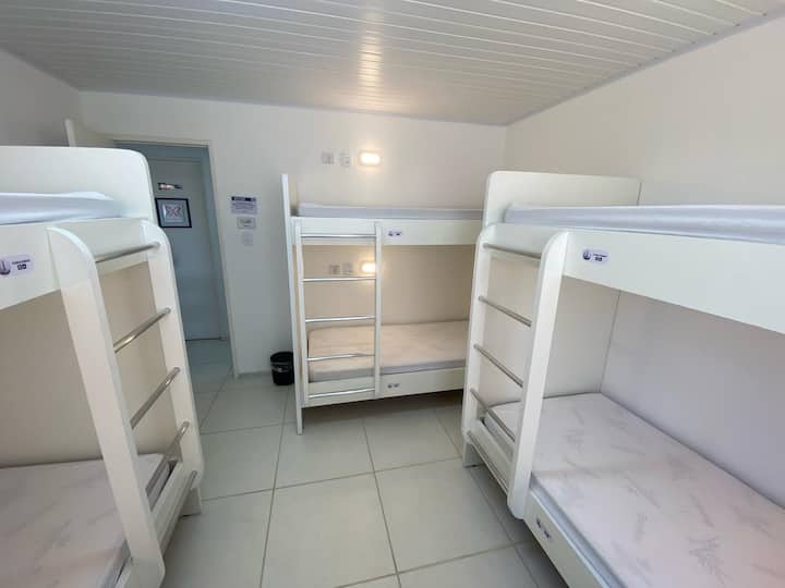 Sementeira · Quarto Compartilhado Luxo Masculino - Aracaju