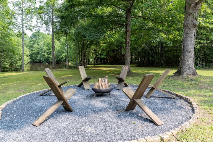 Tranquility Pond Cabin | Nature Retreat On 5 Acres - Chateau Elan Winery & Resort, Braselton