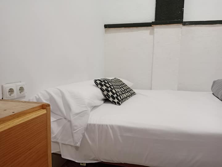 Habitación Disfruta Barcelona Para 2 Personas - Barcelona