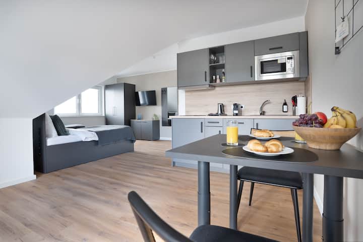 Premium 2-bed Apartment | Balcony | Kitchen| Wi-fi - Lohne (Oldenburg)