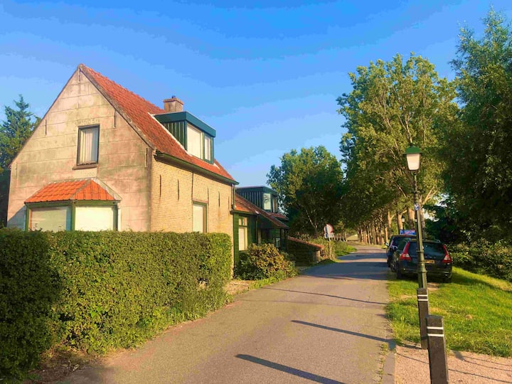 Huize Leo 1605 - Spijkenisse