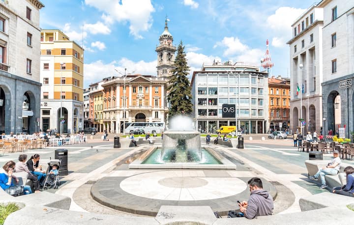 At Home - Varese