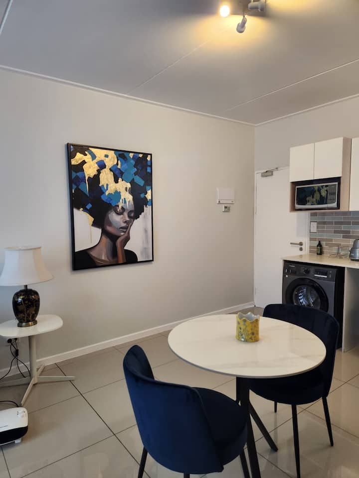 Cozy Luxury Apartment In Sandton - Randburg