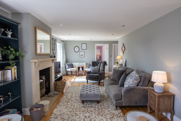 Country Family Retreat - Bradford-on-Avon