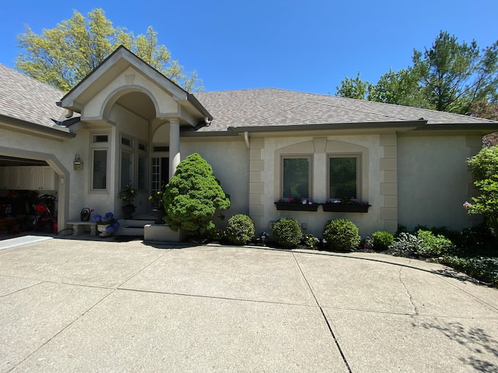 Spacious Home, Upscale Community - Dublin, OH