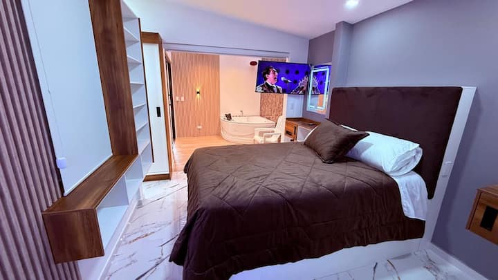 Aprtamento Nuevo: Jacuzzi, Barcoa, Terraza Social - Cuenca, Ecuador