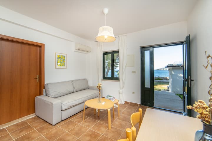 Huge Seafront Property - Podaca