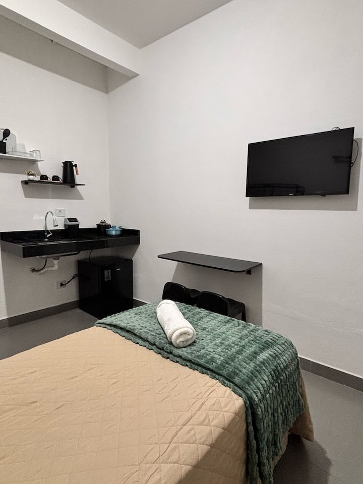 Suíte | Cozinha | Ar Condicionado | Próx Br 040 - Sete Lagoas