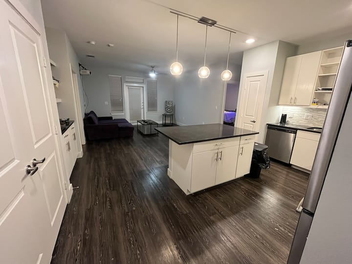 Clean And Serene 2 Bedroom - 어빙