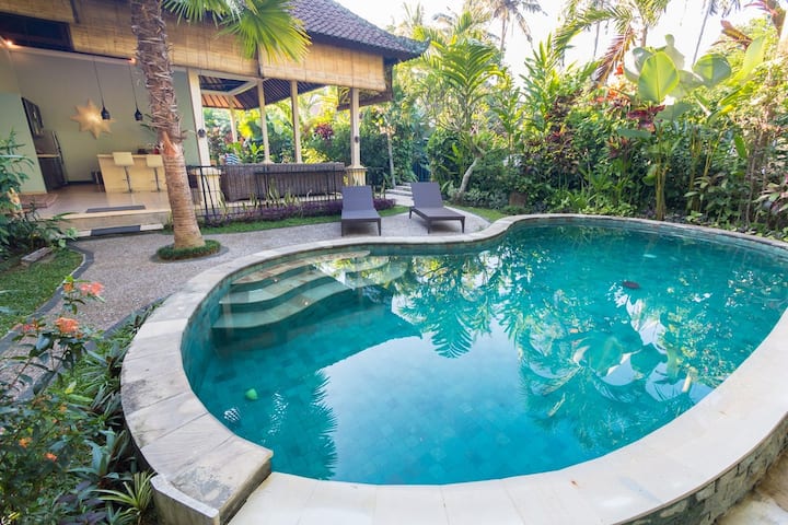 Casa Raja, Penestanan, 2 Chambres, On Peut Marcher Partout - Ubud