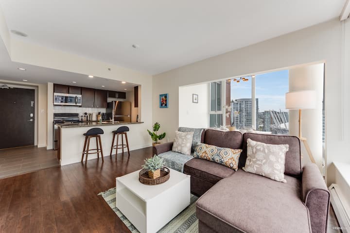 Dt Spacious 2 Br | Pool | Waterview | Free Parking - Vancouver