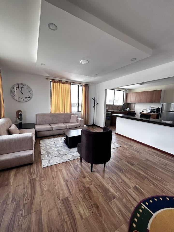 A 25min Aeropuerto
Quito-tumbaco - Quito