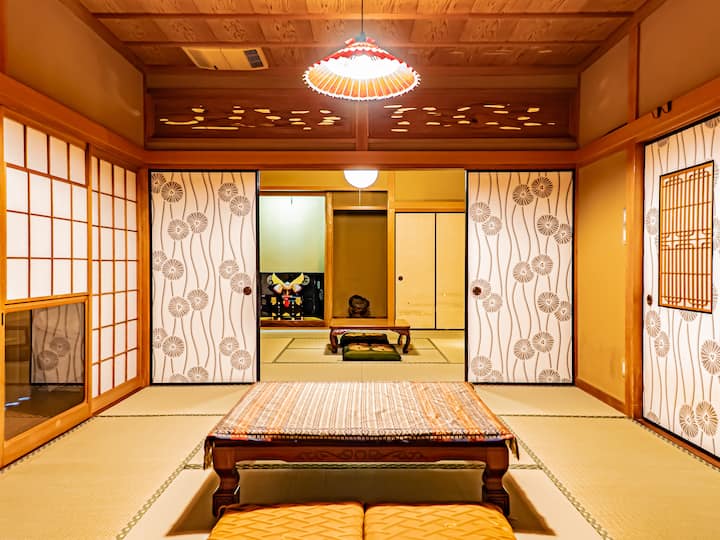 美しくて広い一棟貸しの日本家屋。セミダブルベッド5台＋布団。駅徒歩5分。中山道徒歩1分 - Ena