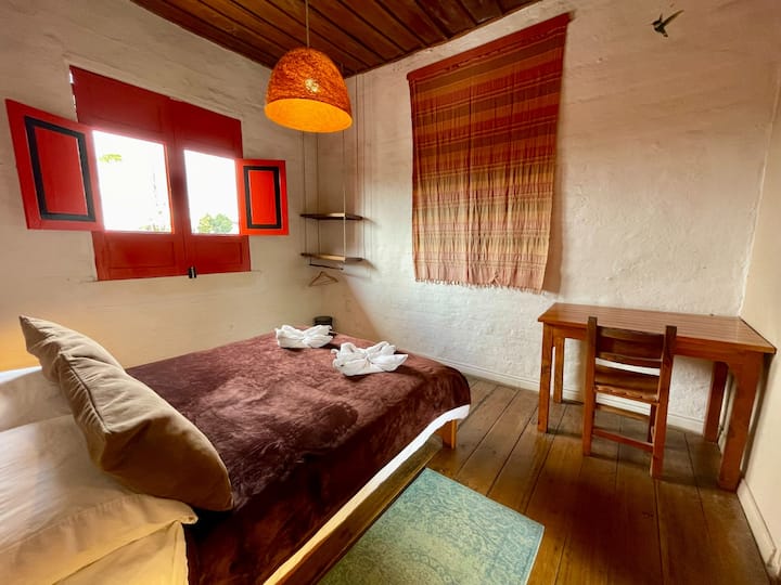 Hab Doble - Baño Compartido - Salento