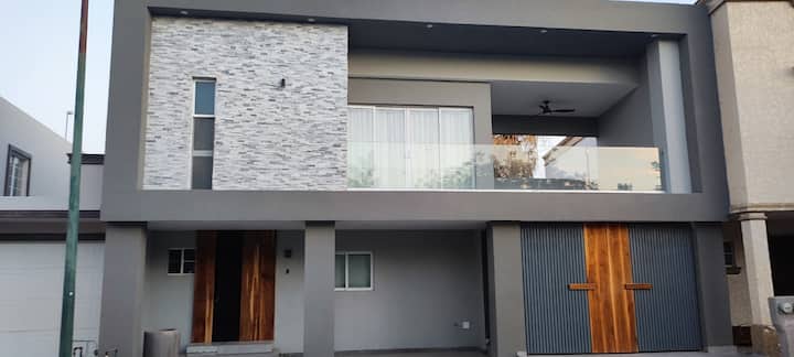 Hermosa Casa Cerca Consulado - Ciudad Juarez