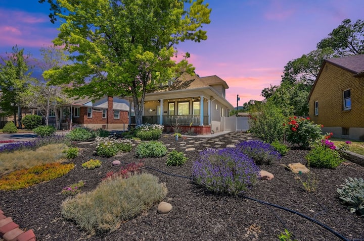 Private House With Room To Relax, Unwind, And Play - Salt Lake City, UT
