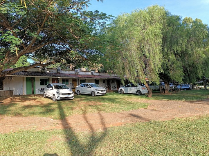 Suíte Vista P/ Jardim Em Pousada - Brotas