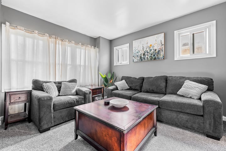 2br • Private Patio • Mins To Falls & Downtown - Kenmore, NY