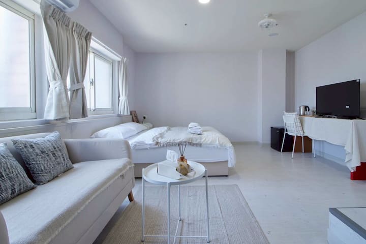 Ximending Double Room No. 8835 - 龜山區