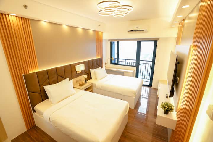 Hotel-like Staycation 3 (Makati) W/ Amazing View - Makati
