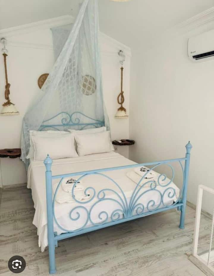 ÇEşme'de Otel Odası - Çeşme