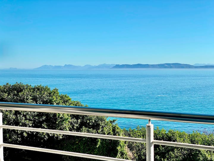 Oceanfront Paradise - De Kelders - Gansbaai