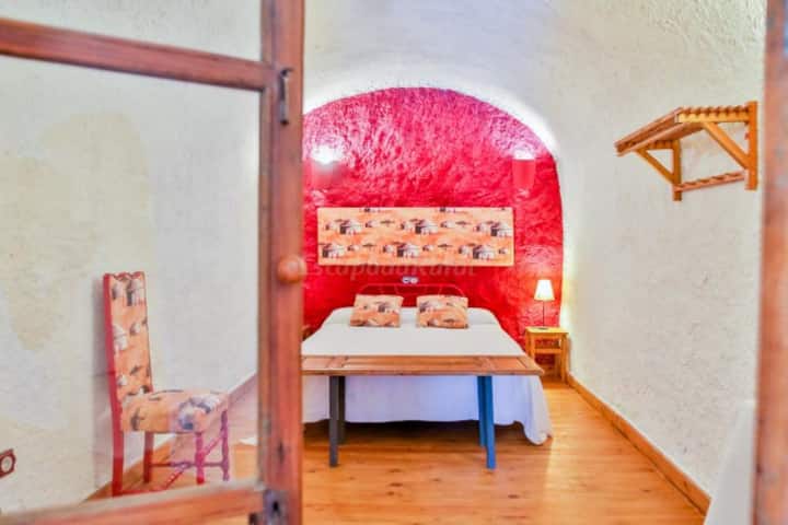 Cueva Superior Beso Con Jacuzzi - Guadix