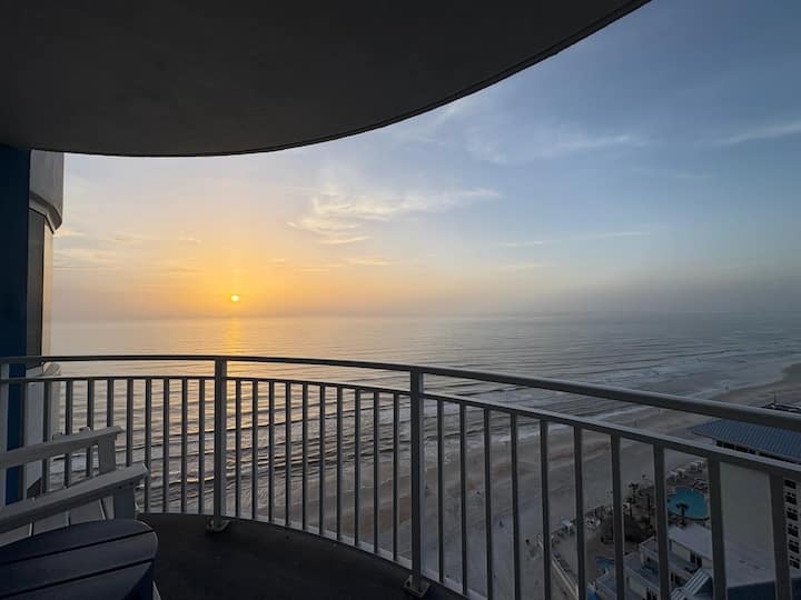 24th Floor Oceanview Oasis - Daytona Beach, FL