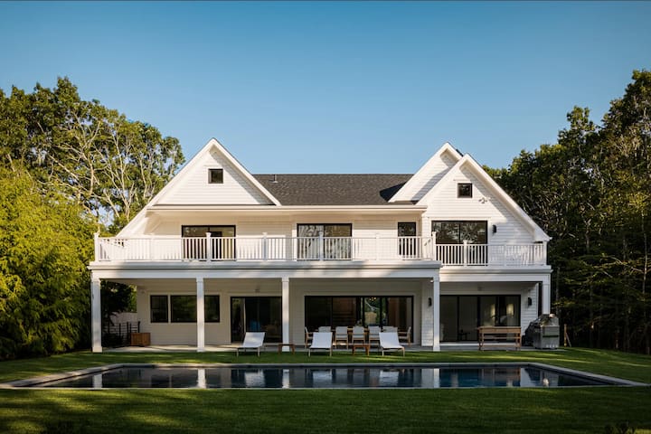 Brand New Hamptons Beach Getaway - East Hampton, NY