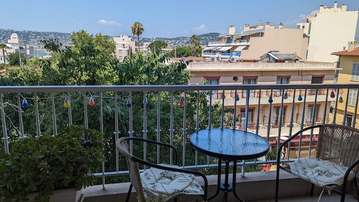 Flat At The Best Beach Around! - Antibes