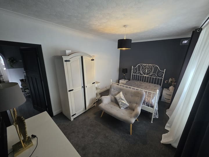 3 Bedroom House In London - Bromley