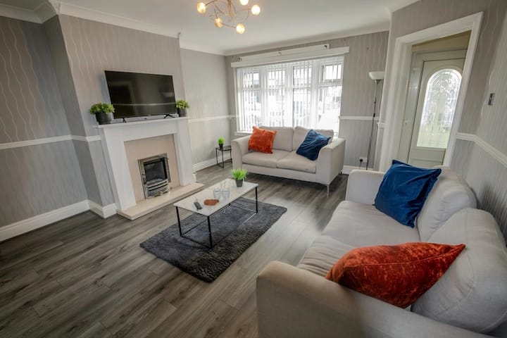 Warrington: Spacious 3br | Ideal For Contractors - Warrington