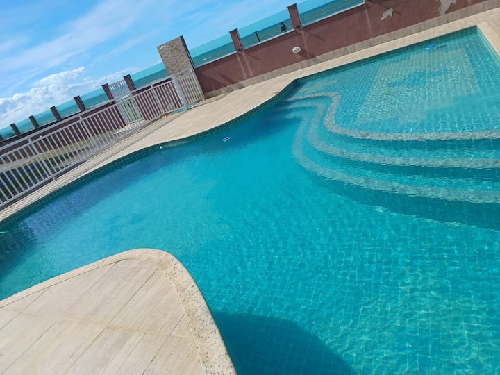 Apto Beira Mar - Garagem , Piscina, 2 Qts - Cabo Frio