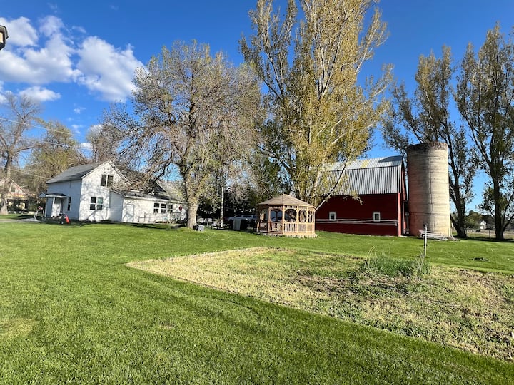Welcome To The Red Barn House! - Tony Grove Lake, UT