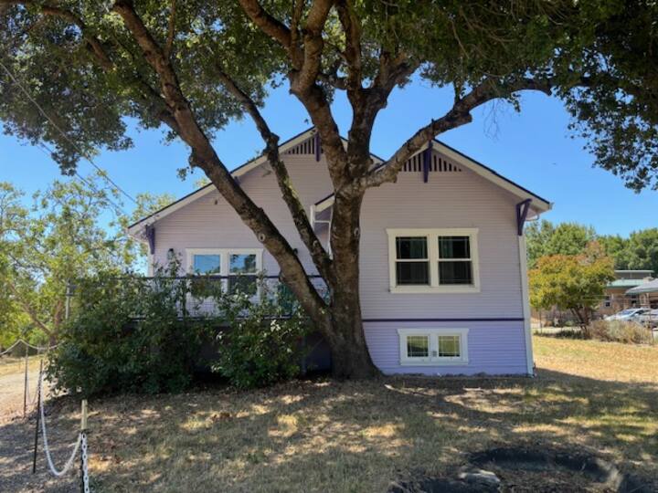 1930 Craftsman With Character - Rohnert Park, CA