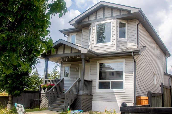 Bridgeport House - Leduc