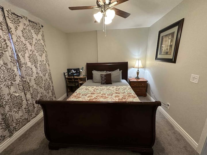 A Cozy Private Room 4 Near Avc - Lancaster, CA
