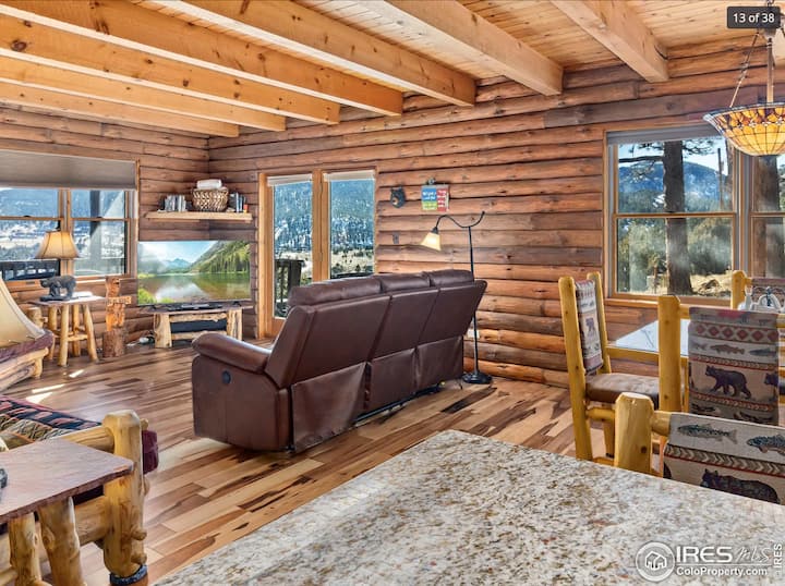 Best Views In Estes, Hot Tub, Deck And More! - Estes Park, CO