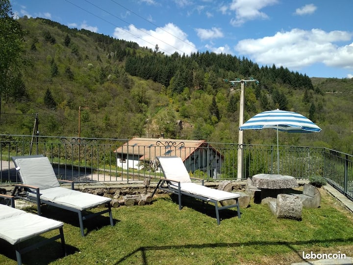 Loue Petite Maison Tout Confort - Lac de Villefort