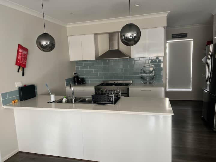 Welcome To The Abode On Clyde - Clyde North