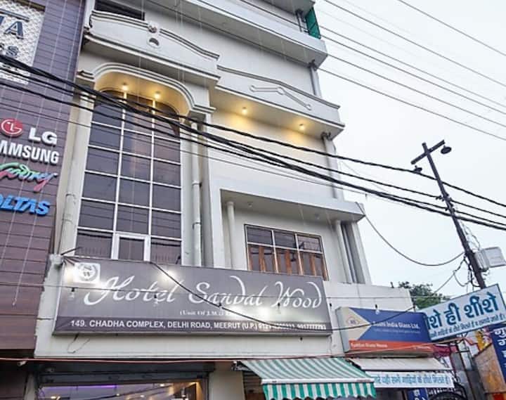 Hotel Sandal Wood  Super Deluxe Room - Meerut