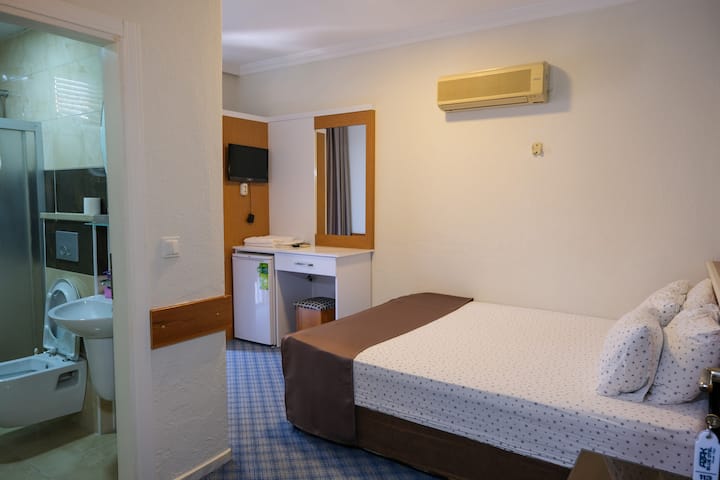 Azak Blue Otel 2 Kişilik Oda - İncekum
