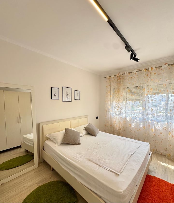 Old Town Breeze - Vlorë